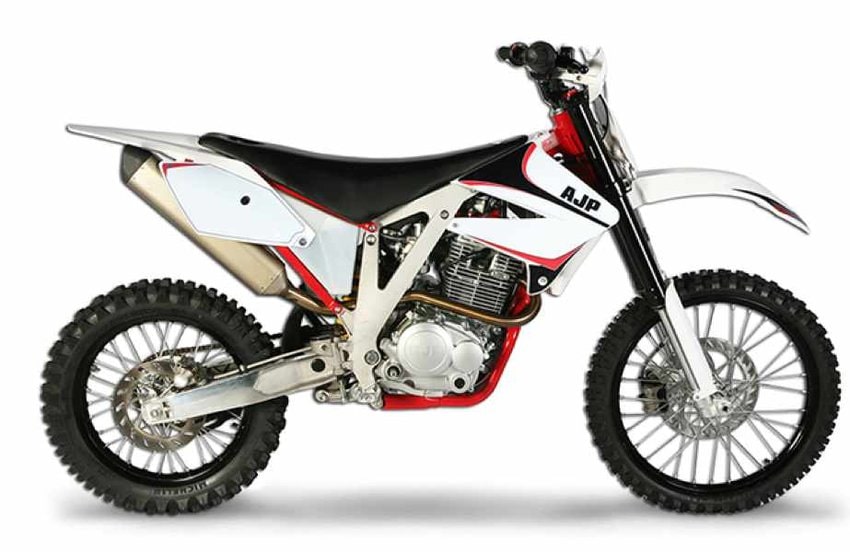 AJP PR3 240 MX Prezzo, Scheda tecnica e Foto | Dueruote